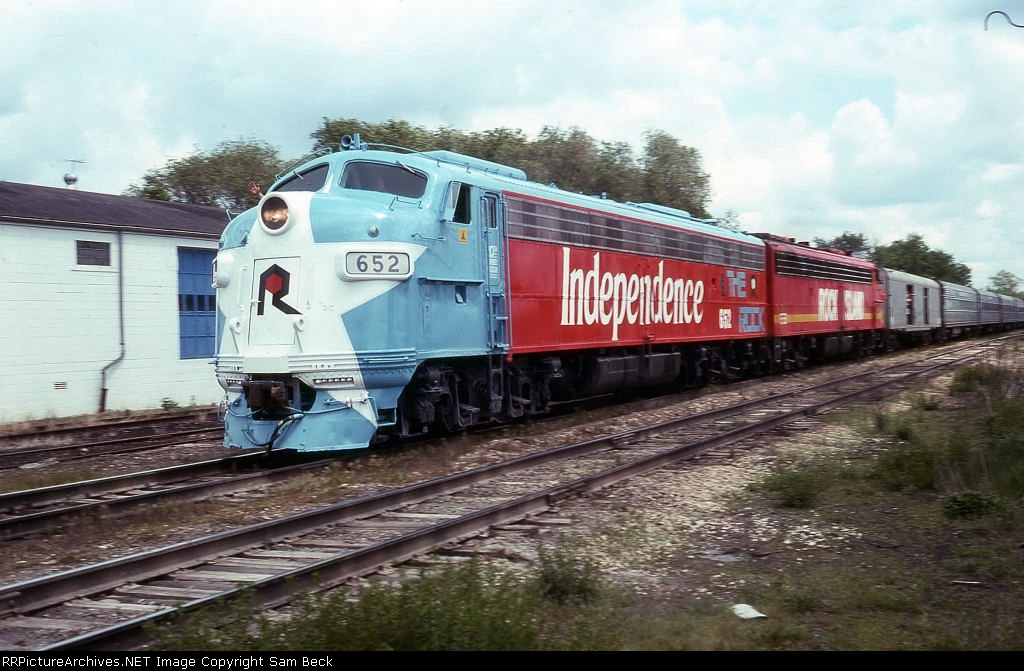 CRIP 652 and 658 on the Bicentennial Rocket